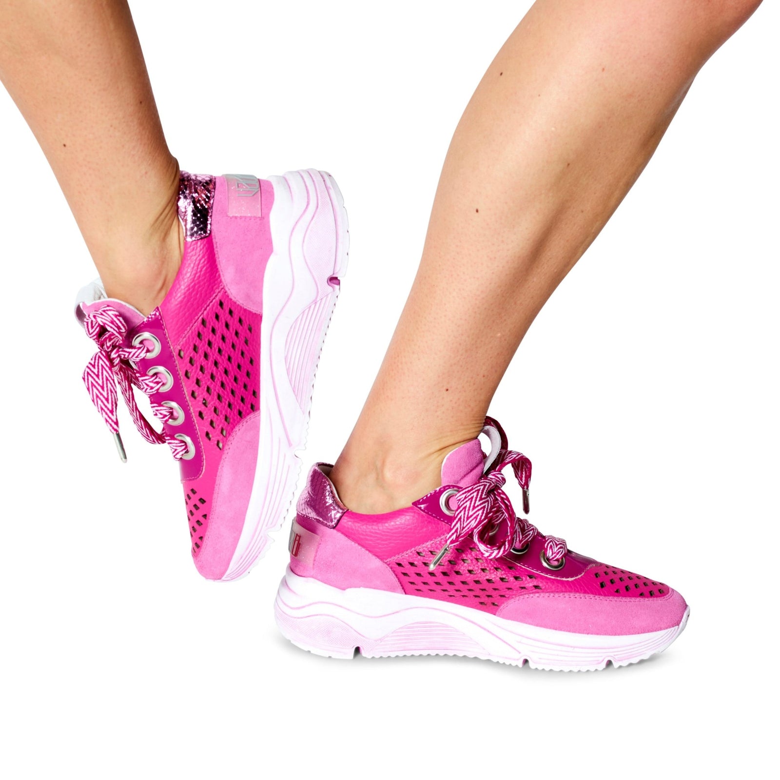 Vaddia Binx Leather Sneaker – Chattanooga Shoe Co. Vaddia Binx Leather Sneaker – Chattanooga Shoe Co.